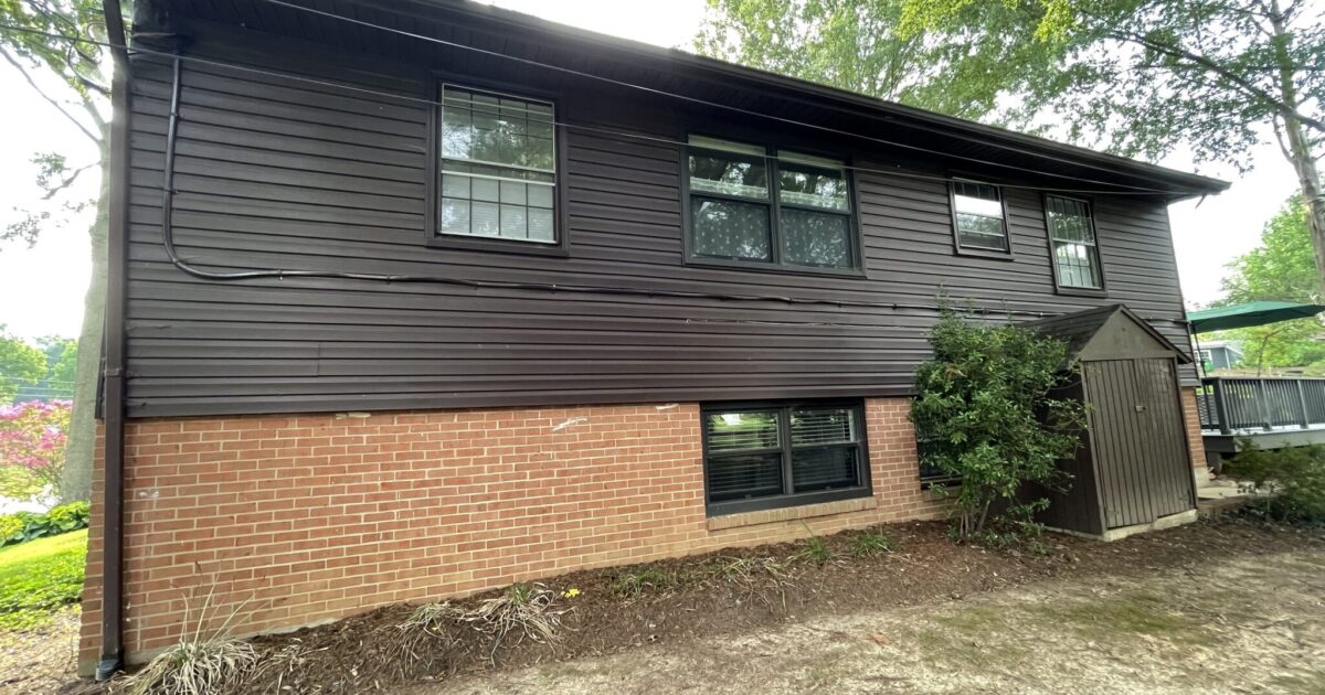 What Causes Premature Exterior Paint Failure? | Williams Painting